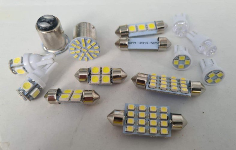 Bulb Light assortment 70's + LED (40) General Use. – Pontiworld